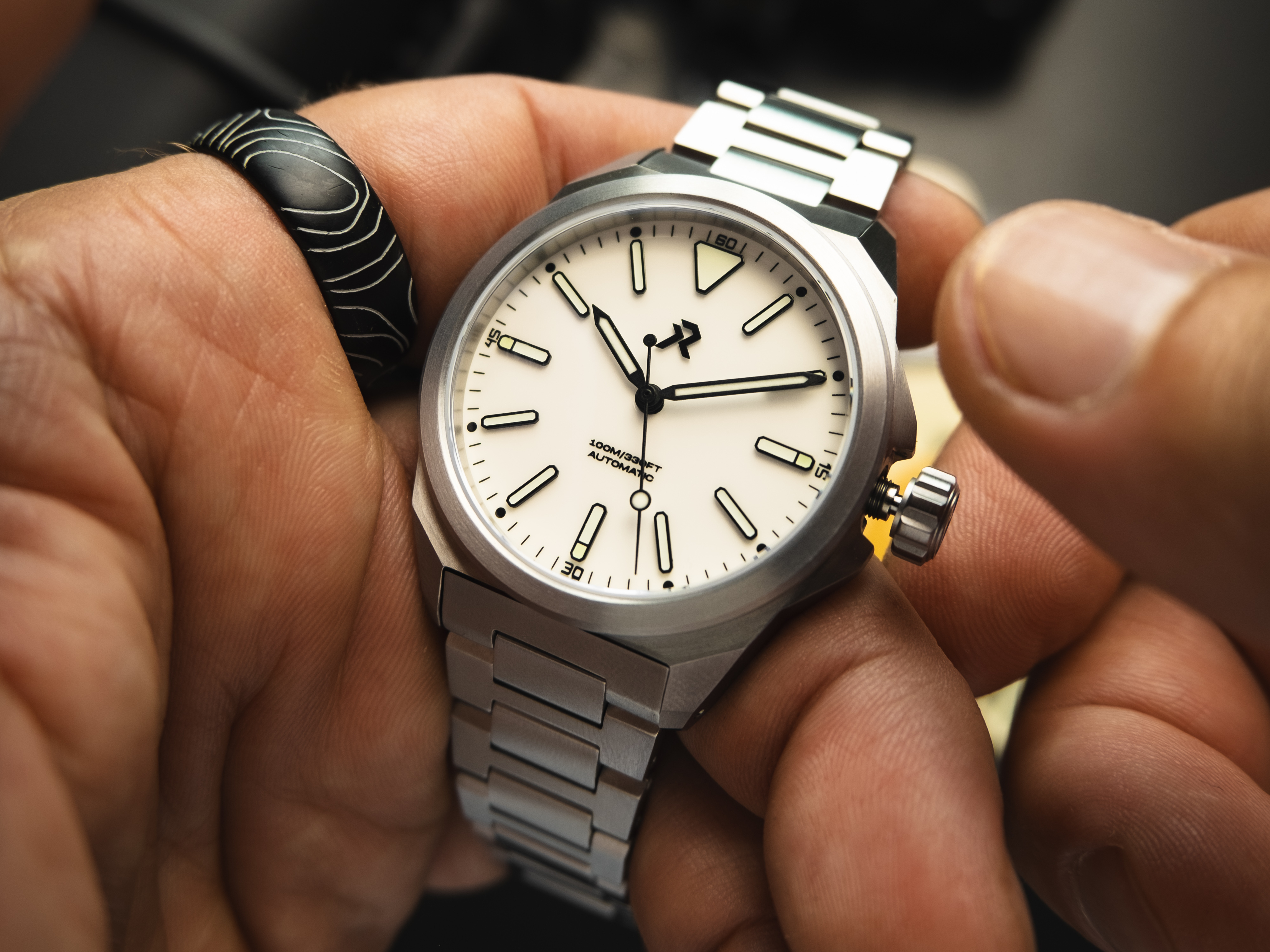 RZE Resolute Pro Field Watch - The Calibrated Wrist