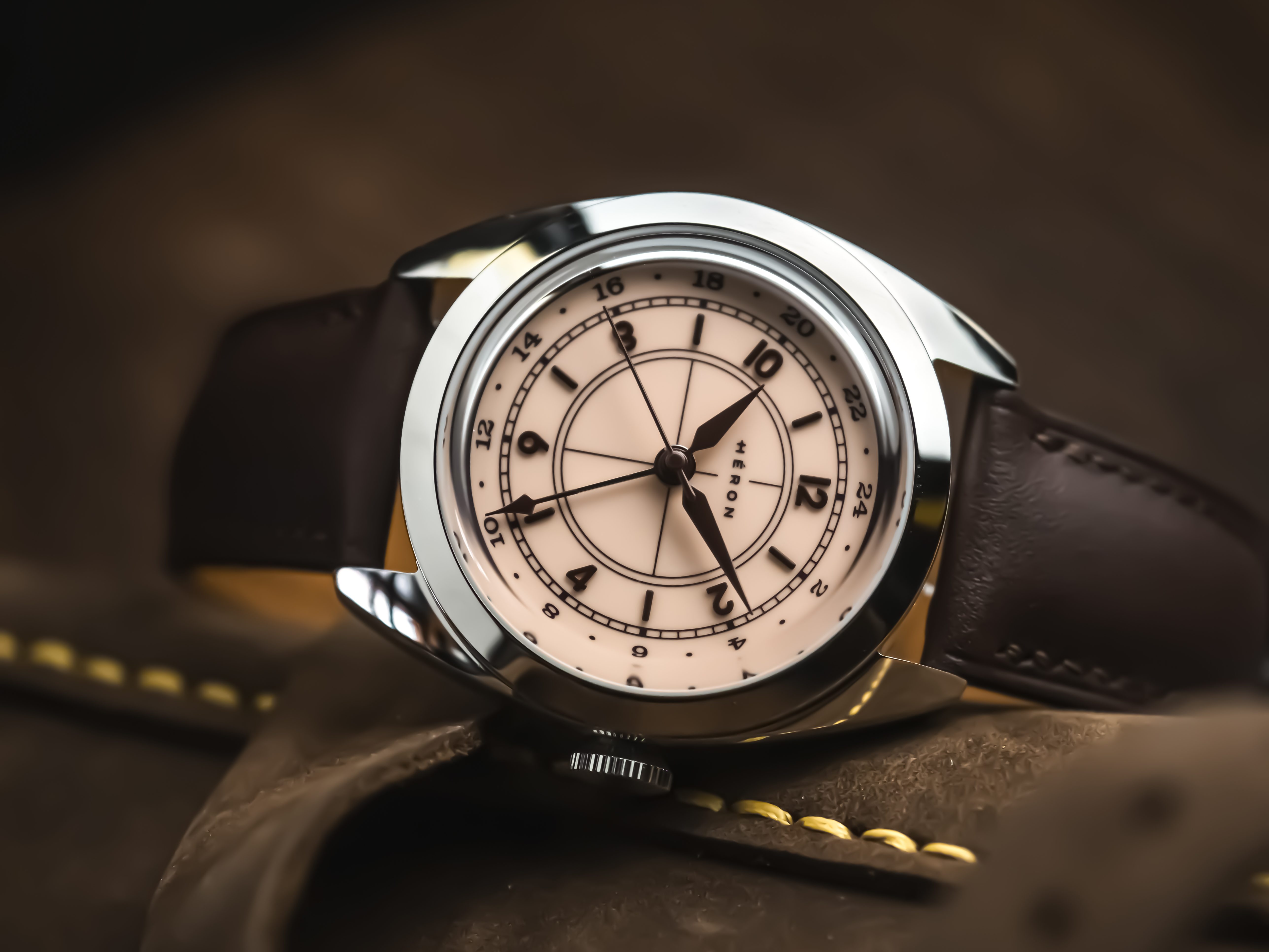 Héron Mirabel Cigar Club Edition: A Dress Watch with a Glow-in-the-Dark ...